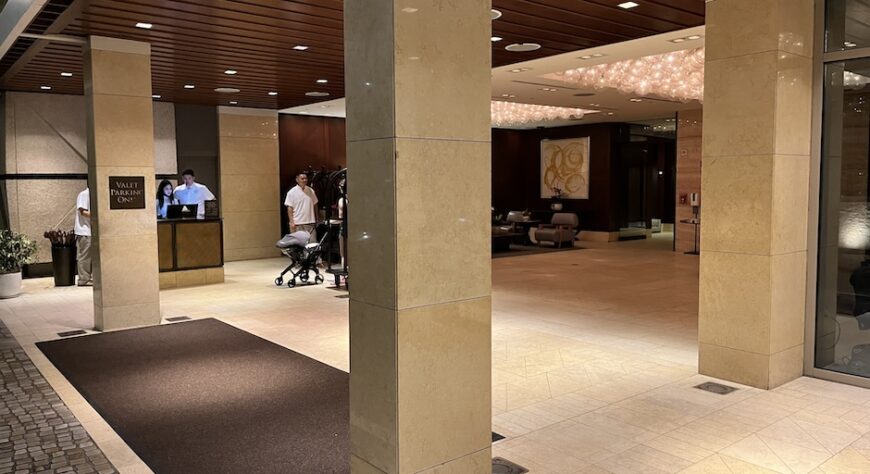 Ka La'i Waikiki Beach Airport Shuttle