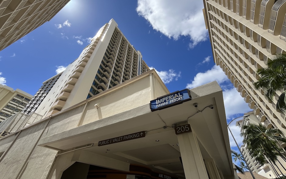 Imperial Hawaii Resort Airport Shuttle