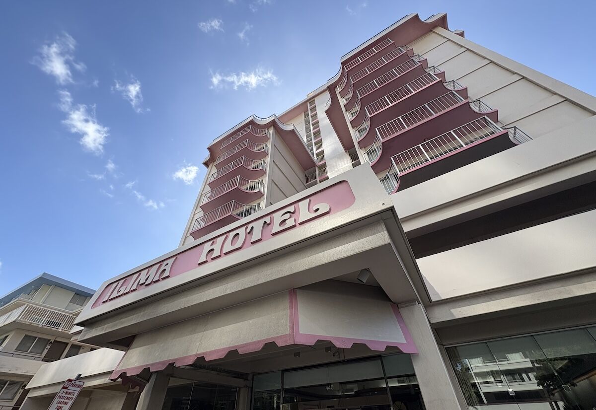 Ilima Hotel Airport Shuttle | Book HNL to Waikiki